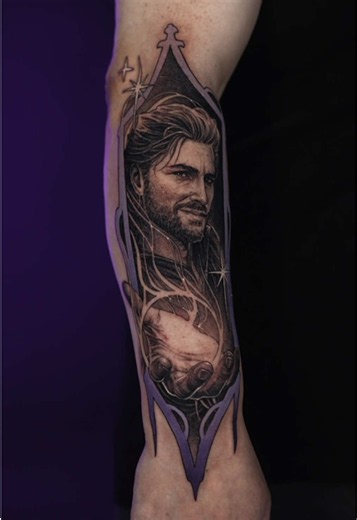 𝓞𝓷𝓮 𝔀𝓲𝓽𝓱 𝓽𝓱𝓮 𝓦𝓮𝓪𝓿𝓮 Gale (The Wizard) from Baldur’s Gate III for the lovely Joni 💜 We did this in 1 full day session! I would love to do more characters from this game!! Click the link in my bio to get scheduled if you’re interested! (Specifically looking to do Karlach, Lae’Zel and Mizora!!) #baldursgate3 #galedekarios #bg3 #tattoo #videogametattoo