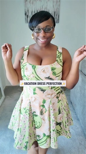 This Rent the Runway Vacation Dress Is Everything! #rtrpartner #renttherunway #vacationdress