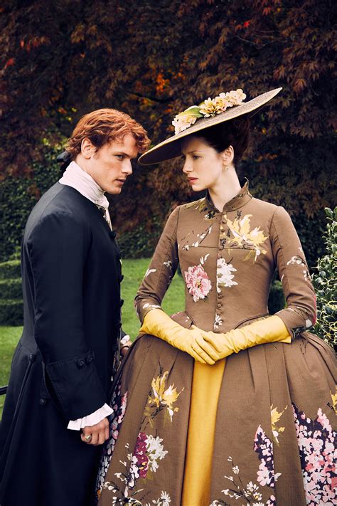 Outlander Season 2 First Look Claire And Jamie Fraser Photo 39208293