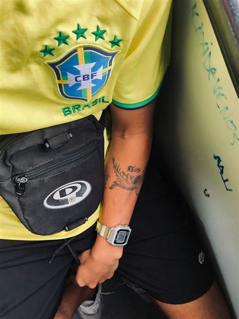 Foto Profissional Gratuita De Adulto Jovem Alegre Alegre Feliz Ao