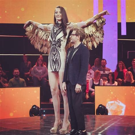 Ekaterina Lisina Worlds Tallest Model Guinness World Records Incpak