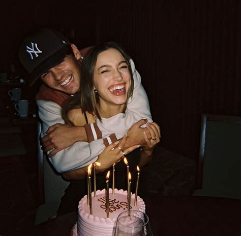Pin By Stephanie On Quick Saves Cute Couples Goals Couples Poses For