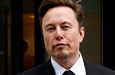 일론 머스크 인간 뇌에 칩을 심었다 뷰어스