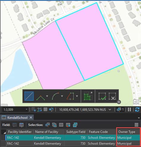 problem a polygon split outputs polygons with null values in the