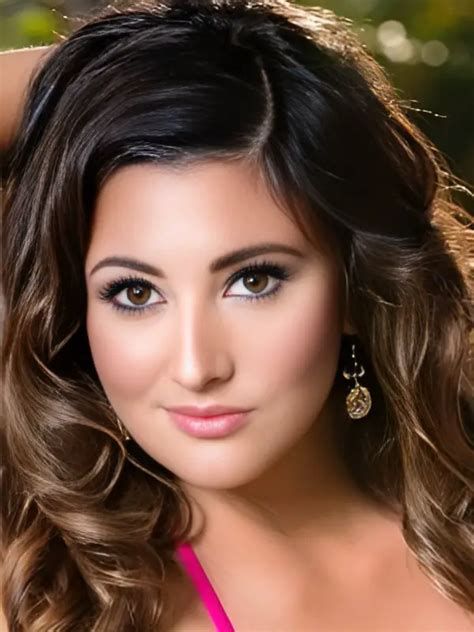 Dolly Dyson Model Age Biography Wiki Ethnicity And More