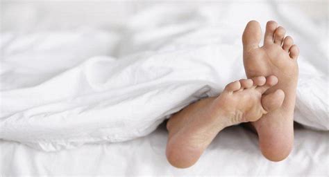 Quelles Sont Les Causes Des Démangeaisons Et Des Brûlures Des Pieds