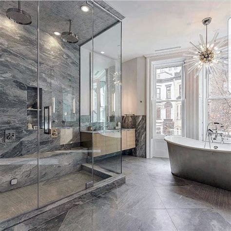 Luxurious Contemporary Master Bathrooms