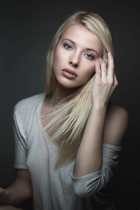 Blonde Girl Portrait Portrait Girl Blonde Girl Portrait