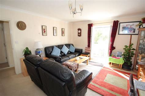 Mescott Meadows Hedge End So30 2ju 2 Bed Apartment £195 000