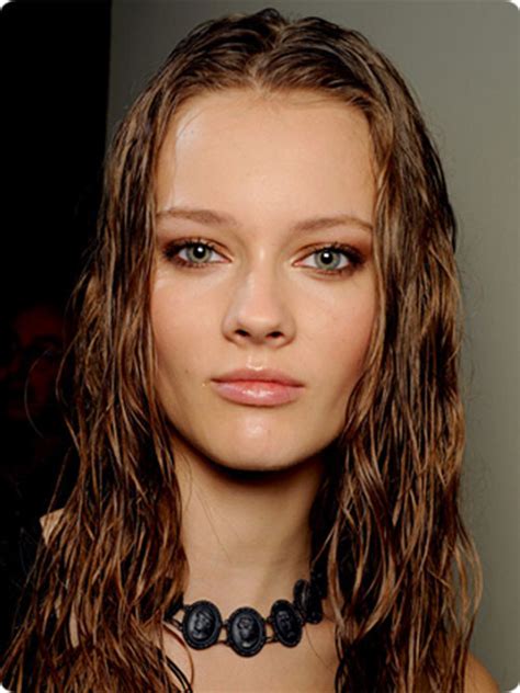 2016 Sleek Wet Looking Hairstyles 2019 Haircuts Hairstyles And Hair