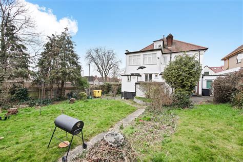 3 Bed Detached House For Sale In Whitton Avenue East Greenford