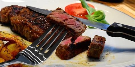 Cara Membuat Steak Daging Ala Rumahan Yang Lezat Dan Juicy