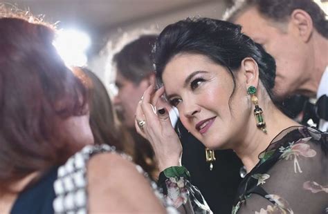 Phoebe Cates The Leading Star Of Fast Times At Ridgemont High Quit