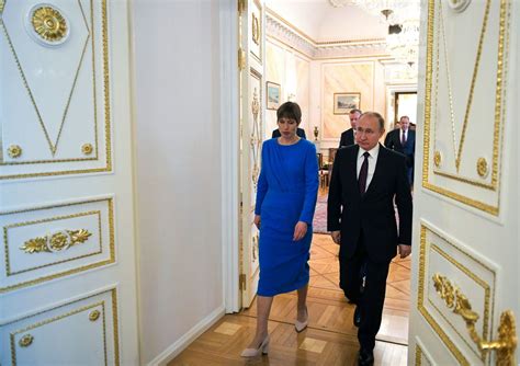 Leaders Of Russia Estonia Sit Down For Talks
