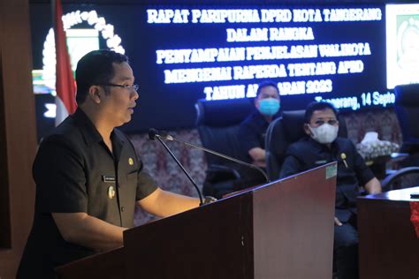 Wali Kota Sampaikan Penjelasan Rancangan Apbd T A 2023 Dalam Rapat