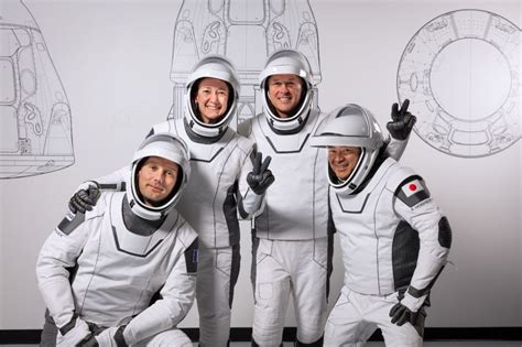Spacex Crew 2 Astronauts Enter Quarantine For Mission To Space Station