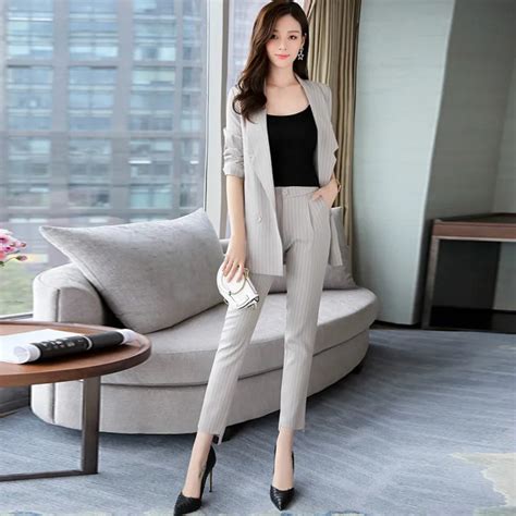 2018 Spring Korean New Women Ol Temperament Small Suit Jacket Three