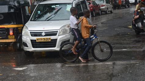 In Photos Heavy Rainfall In Mumbai Imd Issues Yellow Alert