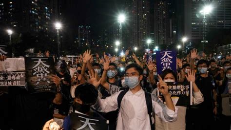 Police Arrest Organizer Of Annual Hong Kong Tiananmen Square Vigil