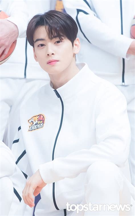 [hd포토] 아스트로 Astro 차은우 심쿵하게 만드는 아이컨택 핸섬타이거즈 네이트 연예