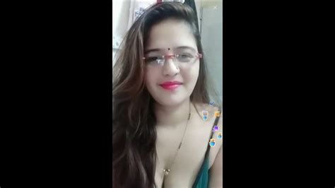 Cute Indian Girl Shows Sexy Cleavage Youtube