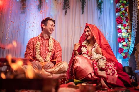 15 Trending Indian Wedding Couple Poses Ideas For Photoshoot