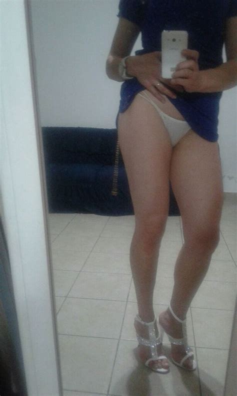 Kátia Coroa Crente Muito Ousada De 39 Anos Tirou Fotos Provocantes Semi