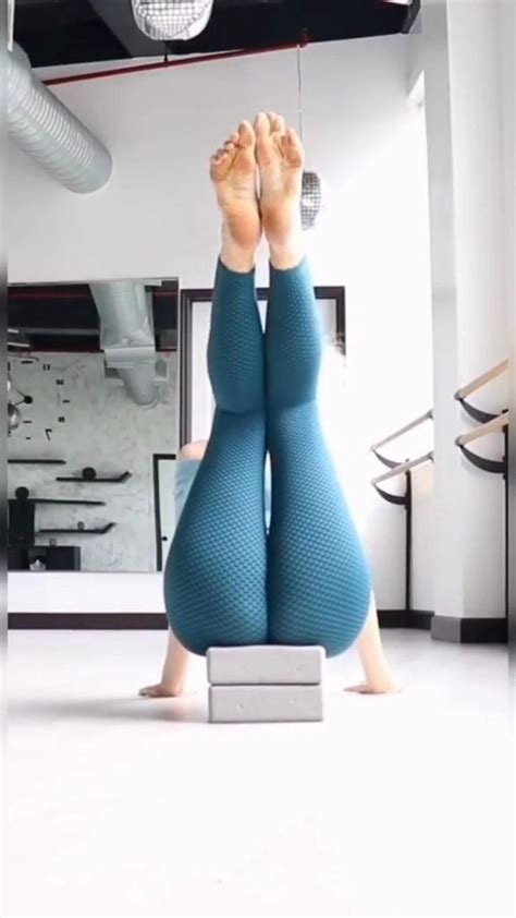 Piriformis Stretch Sciatica Exercises Neck Exercises Stretching