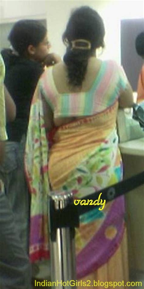 Indian Hot Dating Night Club Pub Girls Raaste Pe Dekho Aunty Ki Gaand