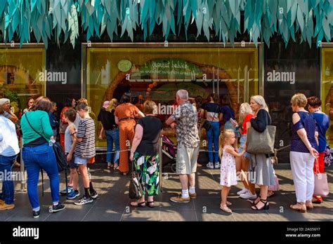 People Watching Myer Christmas Windows On Bourke Street Melbourne