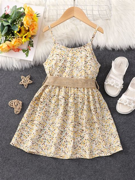 Shein Kleinkind Mädchen Cami Kleid Mit Blümchen Muster Gürtel