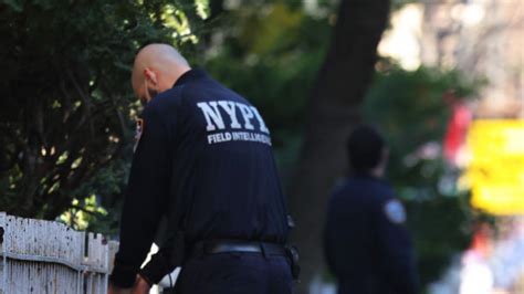 Bronx Joven De 16 Años Fue Arrestado Después Que Un Policía Resultara