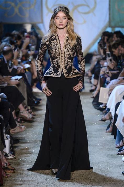 See Elie Saabs Fairytale Couture Show Couture Fashion Fashion