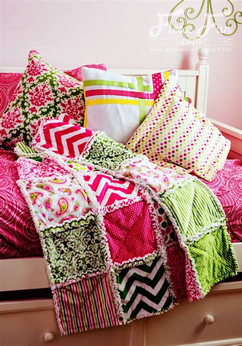 how to make a rag quilt easy beginner s guide ♥ fleece fun