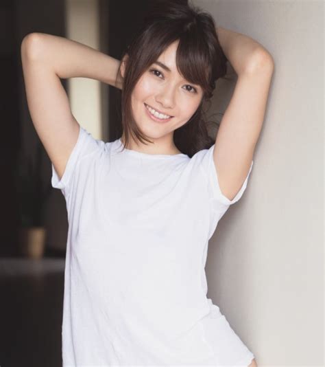 お天気お姉さんとして愛された女優・窪真理がグラビア挑戦！｜newsポストセブン