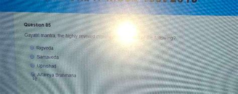 how to detect a flash glare in an image of document