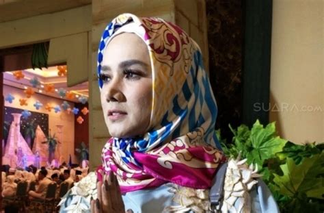 Dilantik Jadi Anggota Dpr Ri Intip 5 Gaya Mulan Jameela Ala Ibu Pejabat