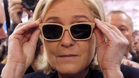 France Election Fillon Floors Rival In Conservative Primaries Bbc News