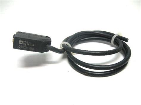Omron E3z T61a D Photoelectric Sensor 12 24 Vdc