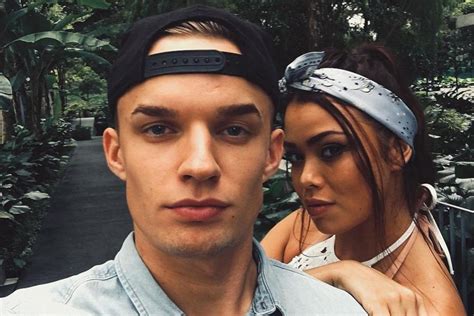 Ibu Model Belanda Ivana Smit Teruskan Saman Terhadap Kpn Kosmopolitan