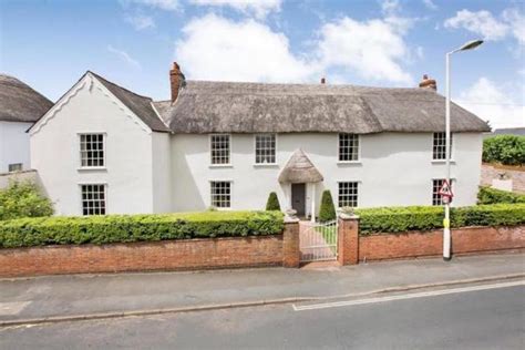 Property Valuation 50a Chudleigh Road Exeter Ex2 8ty