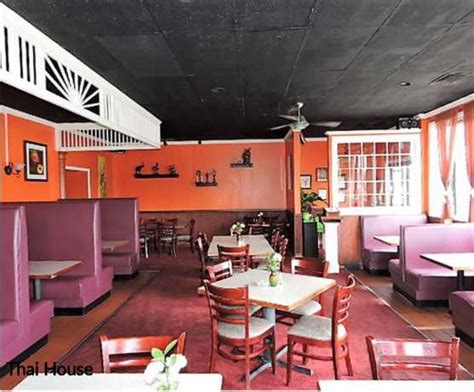 opencv segment the collaged images using python stack