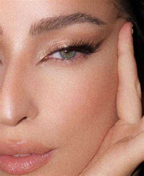 Fox Eye Makeup How To Achieve This Celeb Approved Tiktok Beauty Trend