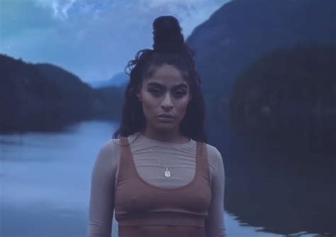 Jessie Reyez Bathes In A Cosmic Sea Of Romance In Love In The Dark
