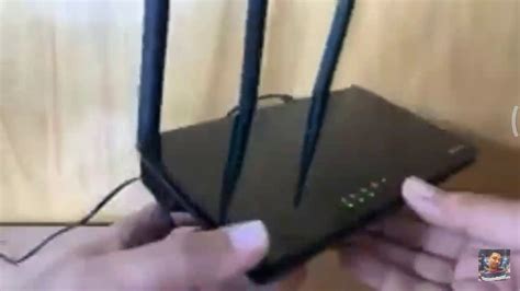 How To Reset Wifi Router Youtube