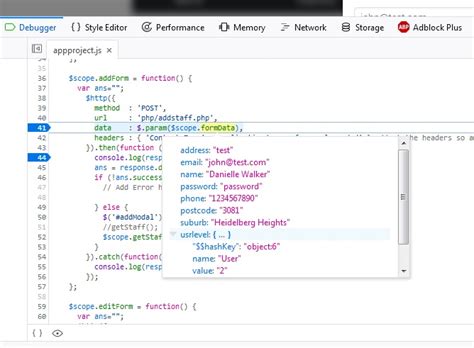 javascript select option in angularjs returning object not value