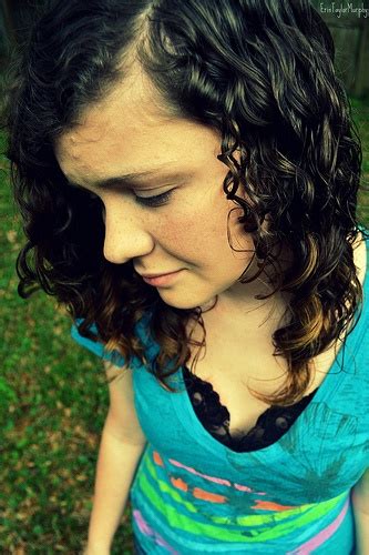 3 Ways To Scrunch Hair Wikihow Scrunched Hair Hair Styles Thick