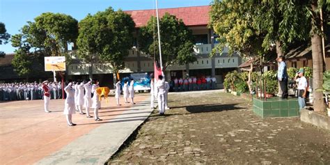 Upacara Peringatan Hari Pendidikan Nasional 2019 Sman 1 Babelan