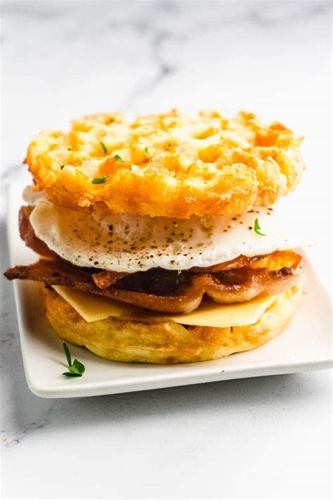 Easy Keto Chaffles Recipe 5 Minute Cheddar Waffles Green And Keto