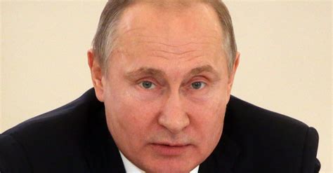 U S Slaps Putins Inner Circle With Aggressive New Sanctions Huffpost
